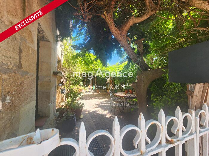 Saint-André-de-Cubzac : Maison 15 pièces à vendre