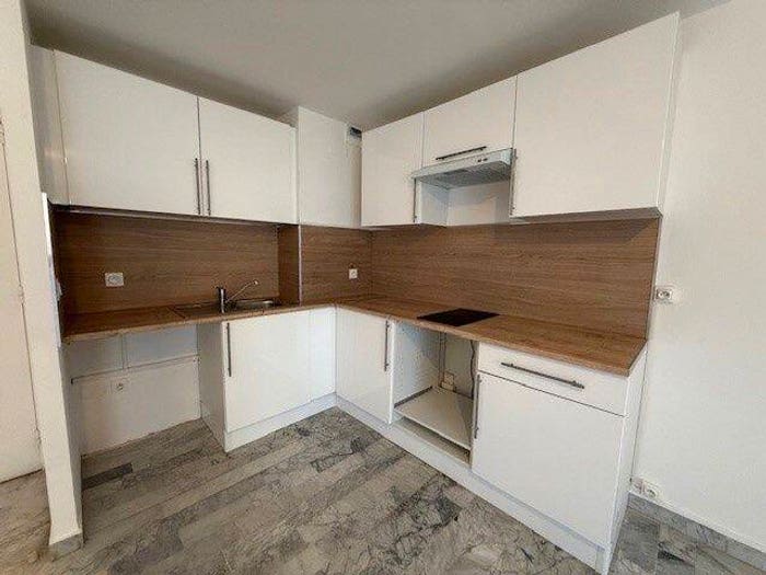 Appartement 1 pièce à Hyères, à louer