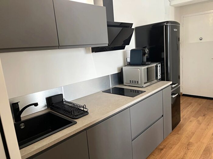 Appartement à louer - Lyon e , Monchat - 3 pièces - 1 chambre