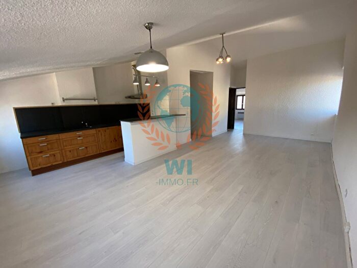 Appartement à louer - Trans-en-Provence - 3 pièces - 2 chambres