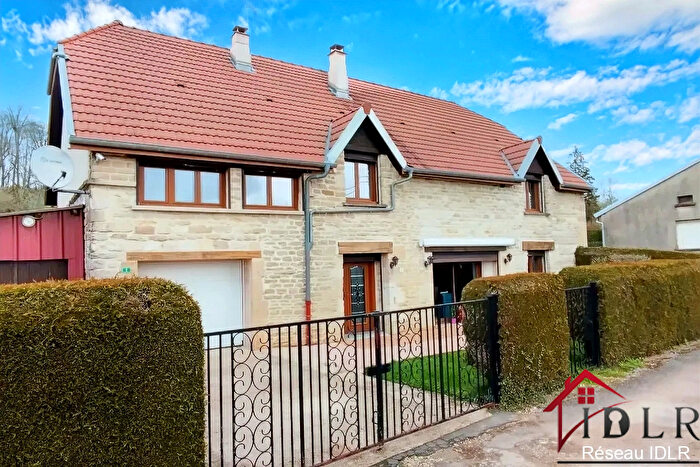 Maison à vendre - Briaucourt - 8 pièces - 4 chambres