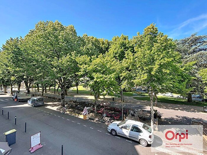 Appartement 3 pièces à louer - Néris-les-Bains