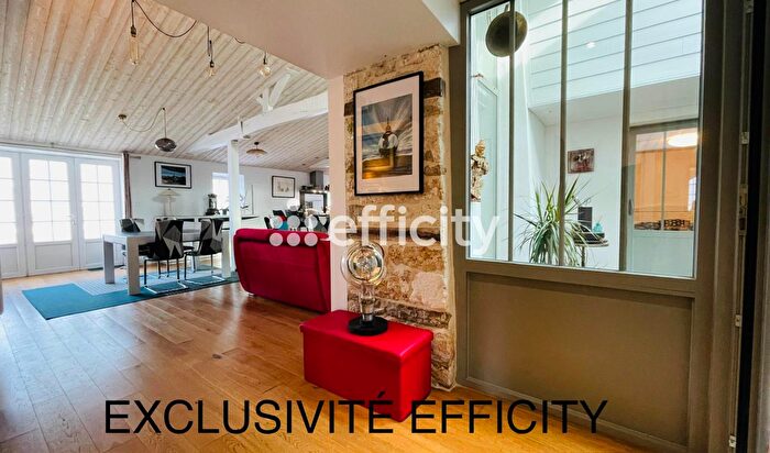 Maison à vendre - Saint-Pierre-dOléron - 6 pièces - 4 chambres