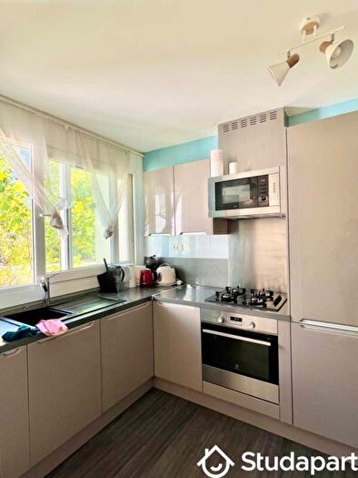 Appartement à louer - Touleuses-Bocages, Cergy - 1 pièce - 5 chambres