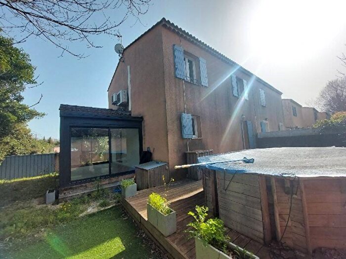 Maison à louer - Nord Est, Vedène - 5 pièces - 3 chambres