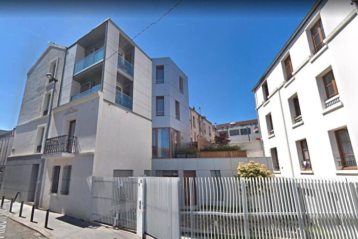 Appartement à louer - Péri-Langevin-Stalingrad-Politzer, Saint-Denis - 3 pièces - 2 chambres