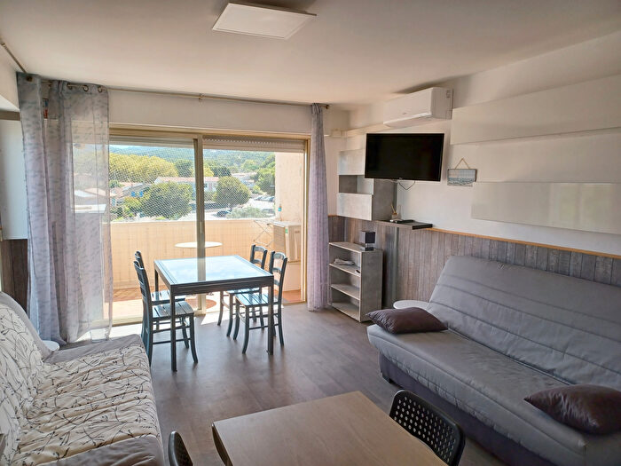 Appartement à louer - Six-Fours-les-Plages, Font de Fillol, Rayolet, Le Brusc - 1 pièce