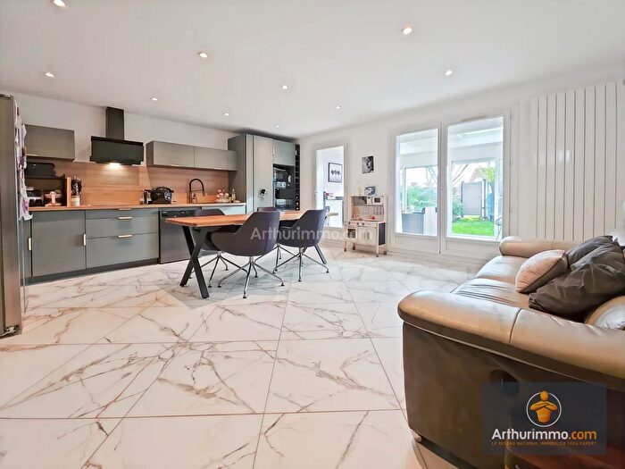 Maison à vendre - Bondoufle - 6 pièces - 3 chambres