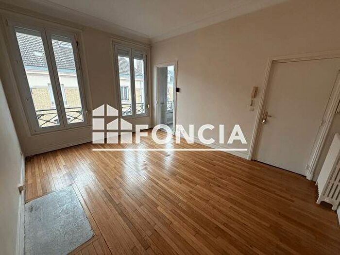 Appartement à louer - Cernay Jamin-Jean Jaurès-Epinettes, Reims - 2 pièces - 1 chambre