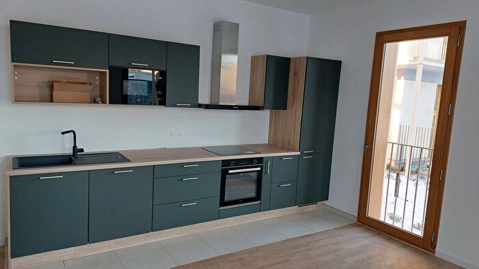 Appartement à louer - Domaine National du Château, Versailles - 3 pièces - 2 chambres