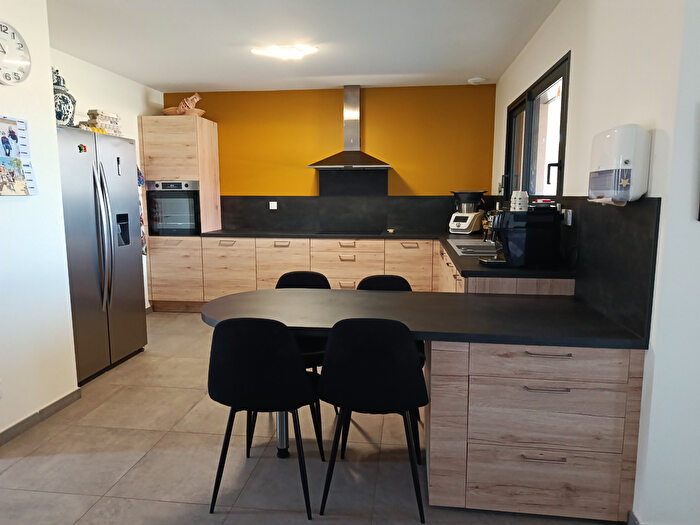 Maison à louer - Charnas - 4 pièces - 3 chambres