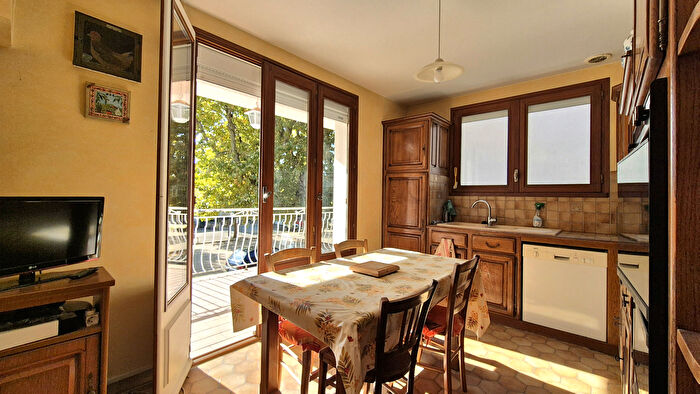 Maison à vendre - Charmes-sur-lHerbasse - 4 pièces - 3 chambres