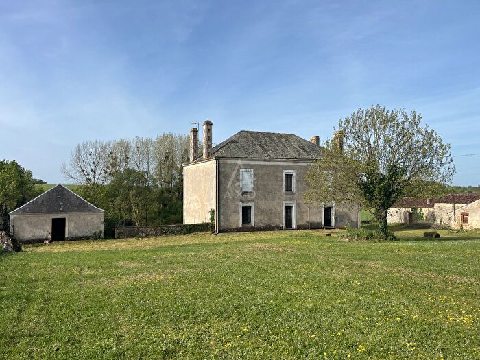 Maison 10 pièces à vendre - La Chapelle-Thémer