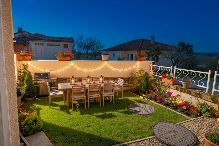 Maison à vendre - Cox - 6 pièces - 5 chambres