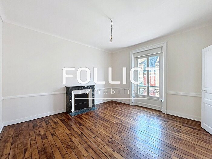 Appartement à louer - Haute Ville, Fougères - 3 pièces - 2 chambres