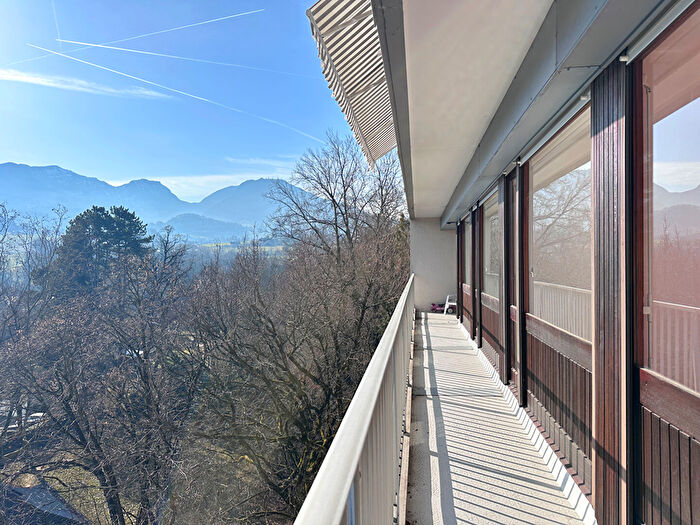 Appartement à vendre - Jacob-Bellecombette - 3 pièces - 2 chambres