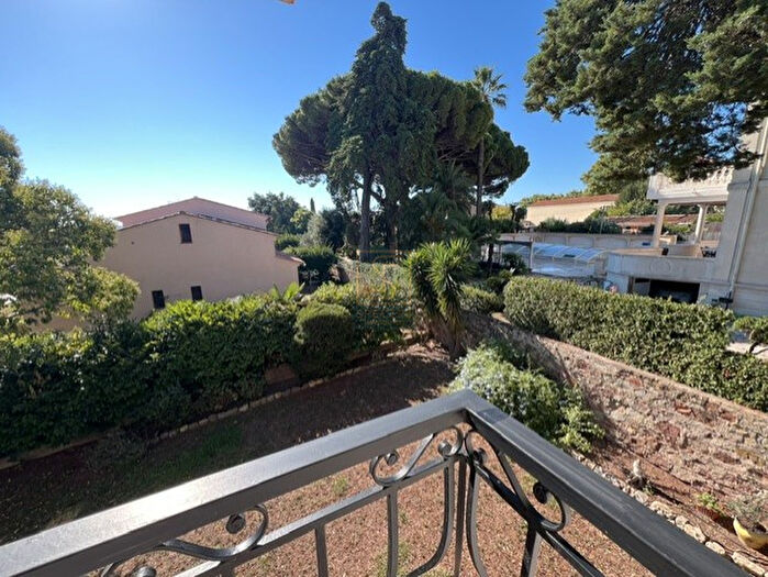 Fréjus, Centre-ville : Appartement 3 pièces à vendre