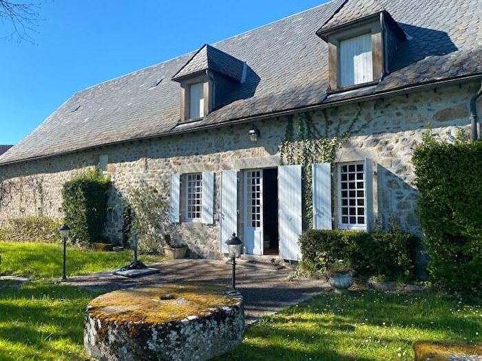 Sarroux - Maison 6 pièces à vendre