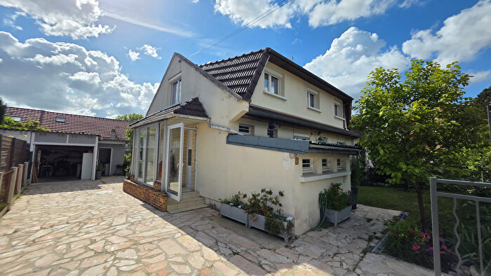 Maison 7 pièces à vendre à Sevran, Primevères, Savigny