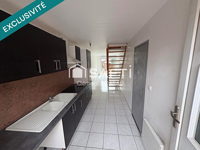 Maison à vendre - Rignieux-le-Franc - 4 pièces - 3 chambres