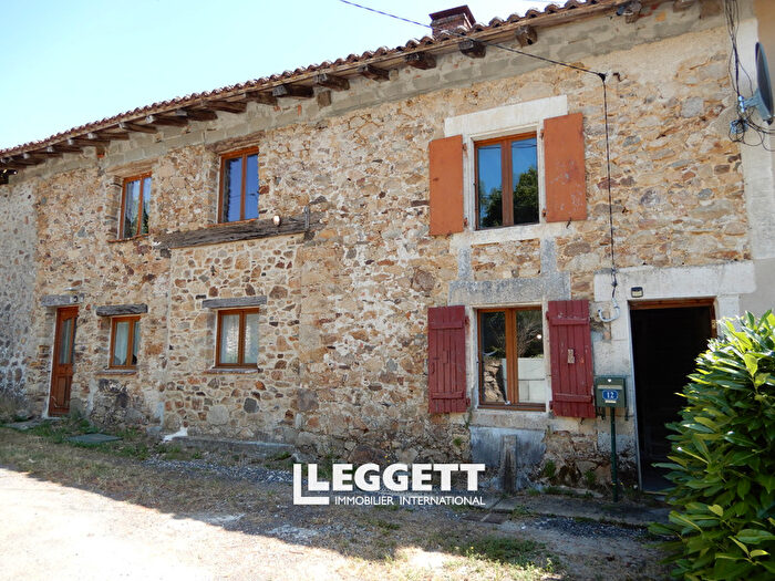 Maison à vendre - Lésignac-Durand - 8 pièces - 4 chambres