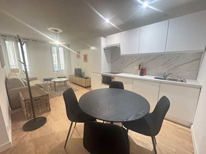 Cannes, Centre-ville : Appartement 2 pièces à louer