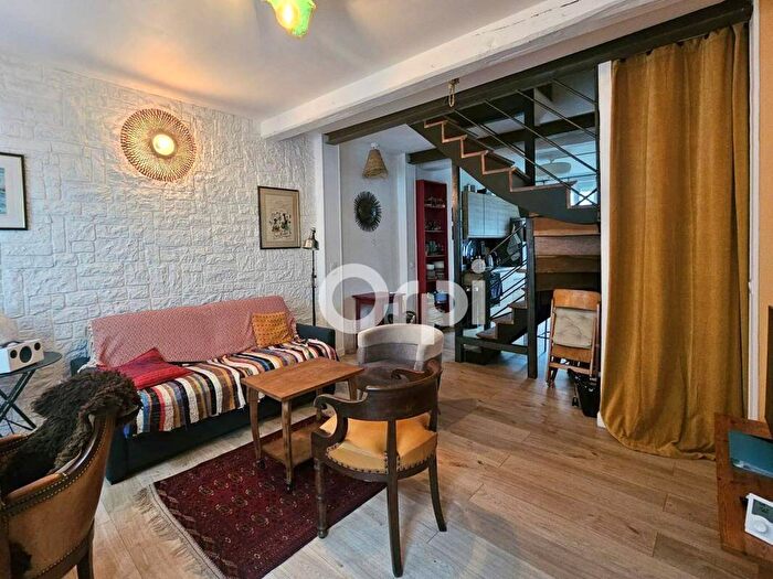 Maison à louer - Moret Loing et Orvanne - 3 pièces - 2 chambres