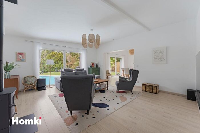 Maison 5 pièces à Saint-Caprais-de-Bordeaux, à vendre