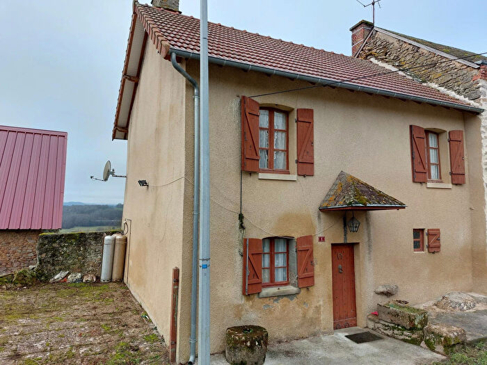 Maison à vendre - Folles - 5 pièces - 3 chambres