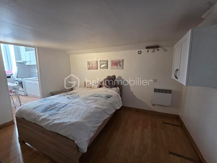 Appartement 1 pièce à Voiron, Centre-ville, Gare, à vendre