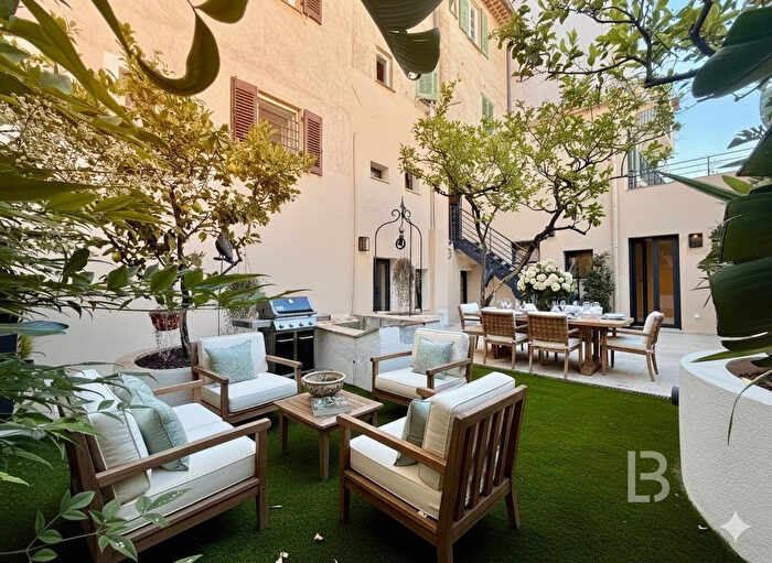 Appartement à vendre - Antibes, Coeur de ville - 5 pièces - 3 chambres