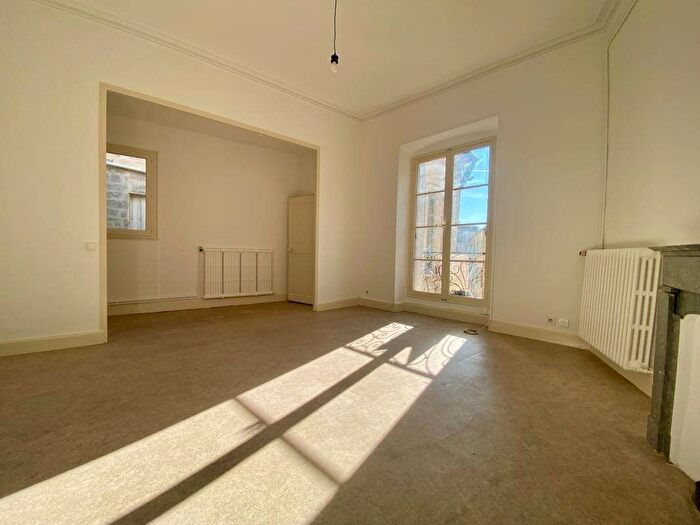 Appartement à louer - Zone Pietonne, Avignon - 3 pièces - 1 chambre