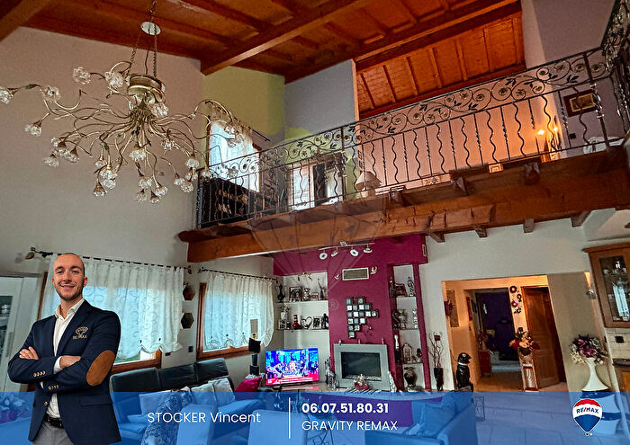 Maison à vendre - Cluses, La Maladiere - 6 pièces - 4 chambres