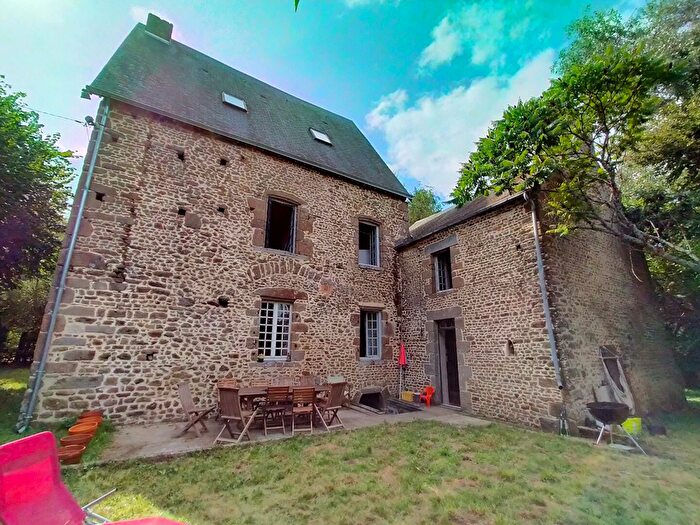 Maison à vendre - Trans - 12 pièces - 8 chambres