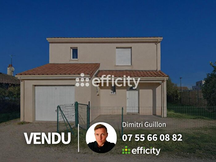 Maison à vendre - Poitiers, Ouest - 4 pièces - 3 chambres