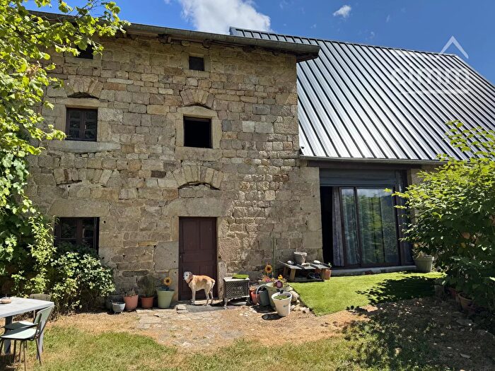 Maison 5 pièces à Grandval, à vendre
