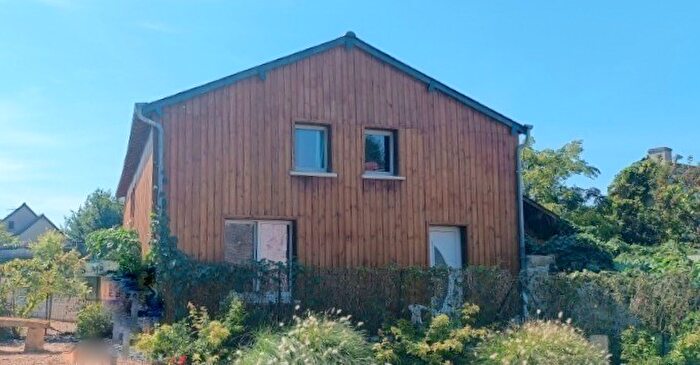 Maison 6 pièces à Distré, à vendre