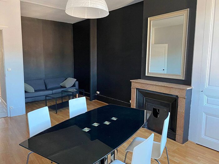 Appartement à louer - Sainte-Colombe - 2 pièces - 1 chambre