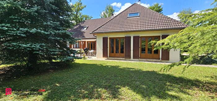 Courtenay : Maison 8 pièces à vendre
