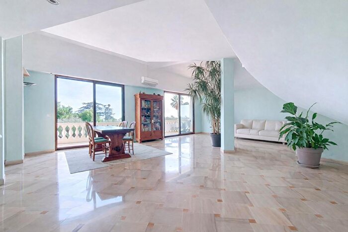 Appartement à vendre - Cannes, Prado, République - 4 pièces - 3 chambres