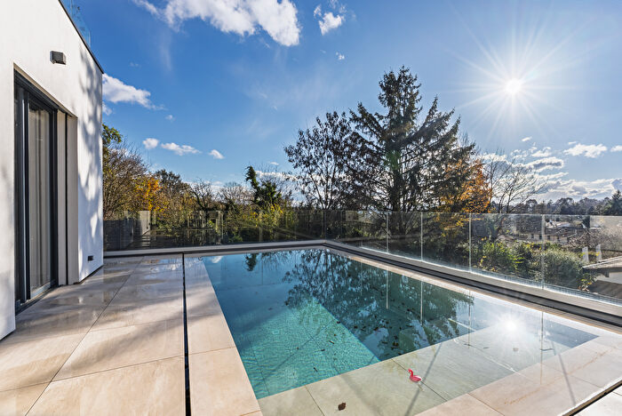 Maison à vendre - Saint-Cyr-au-Mont-dOr - 8 pièces - 6 chambres