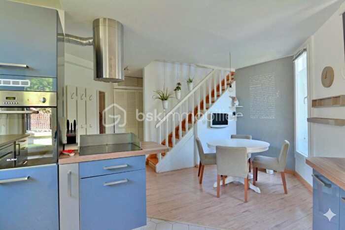 Appartement 4 pièces à vendre à Saint-Martin-dHères, Centre-ville