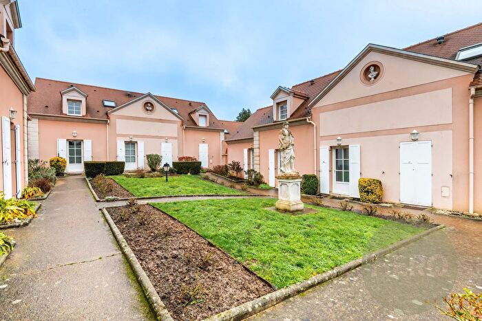 Maison à vendre - Montfort-lAmaury - 3 pièces - 2 chambres