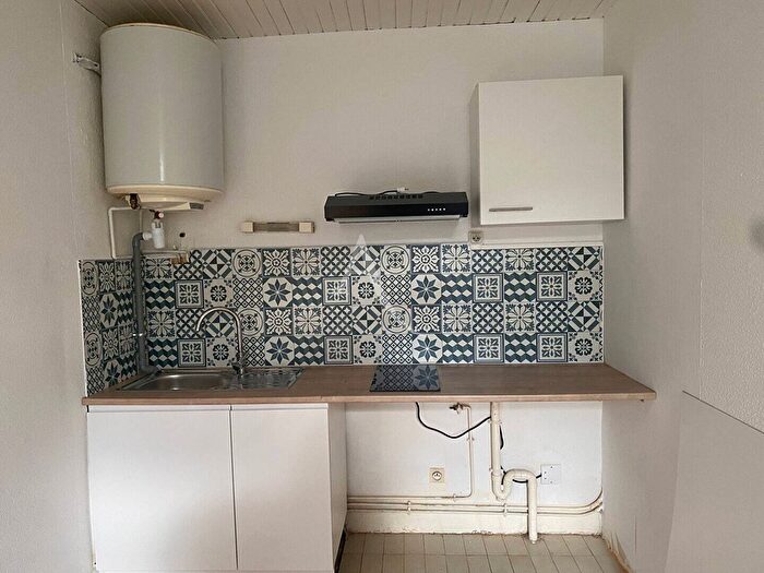 Appartement à louer - Rive Droite, Bédarieux - 2 pièces - 1 chambre