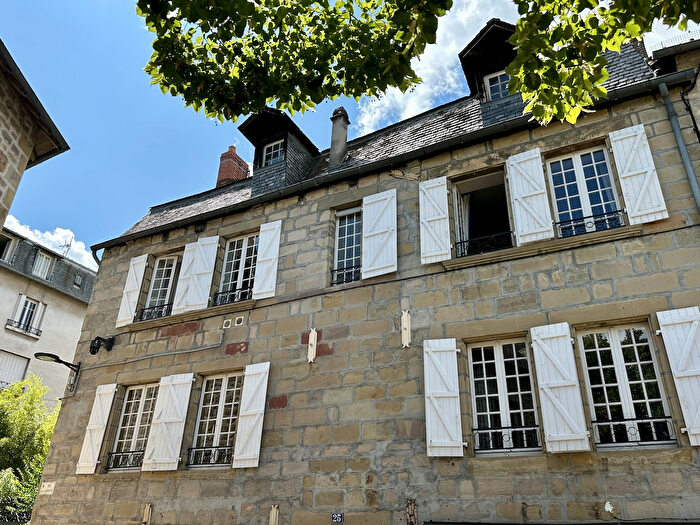 Maison à vendre - Brive-la-Gaillarde, Centre-ville, Pont Cardinal, Champanatier - 7 pièces - 5 chambres