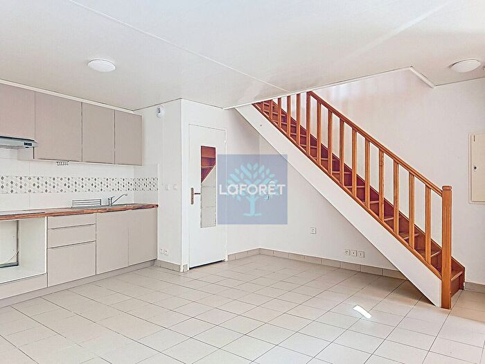 Appartement à louer - Ouest, Écouen - 4 pièces - 3 chambres