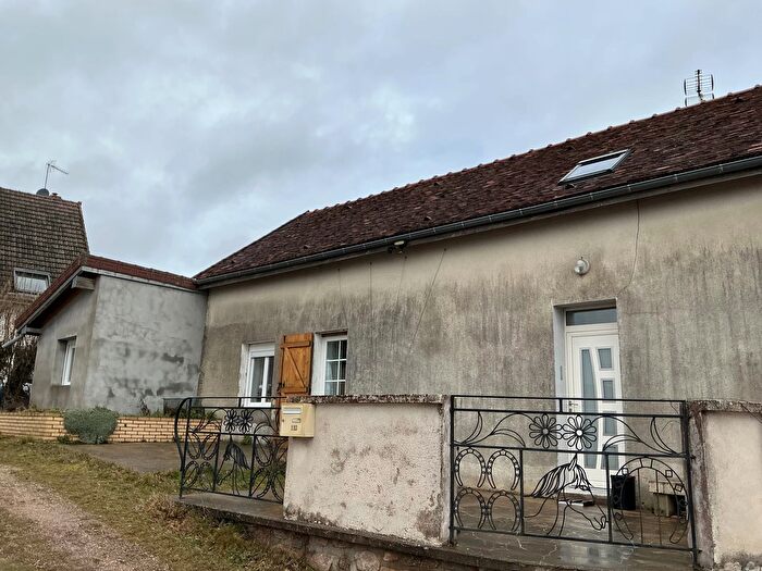 Maison à vendre - Saulieu - 5 pièces - 2 chambres