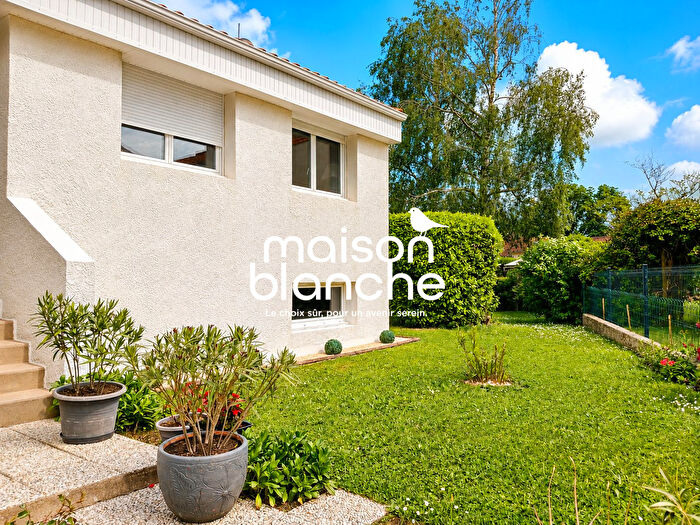 Maison 5 pièces à Parthenay, à vendre