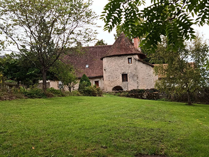 Maison à vendre - Vichy - 9 pièces - 5 chambres