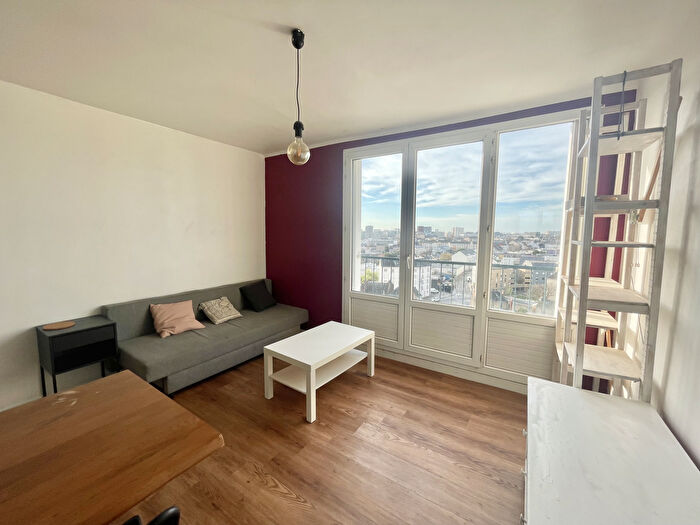 Appartement à louer - Nantes, Saint-Clément, Jardin des plantes, Caserne Lamoricière - 4 pièces - 3 chambres